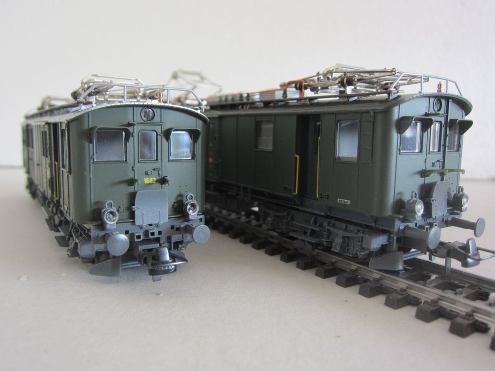 Roco 43950 SBB/CFF De4/4 AC digital + Dummy (Gebraucht) in Meyrin für ...