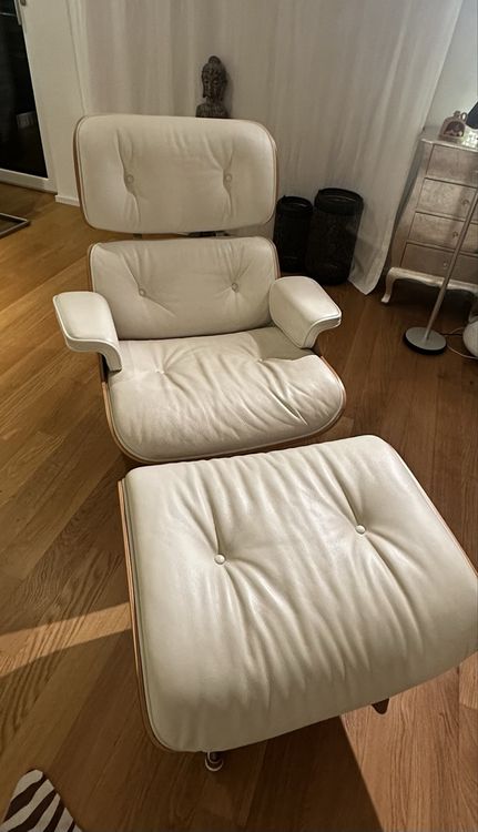 VITRA Original Lounge-Chair + Ottoman (Gebraucht) in Goldach für CHF ...