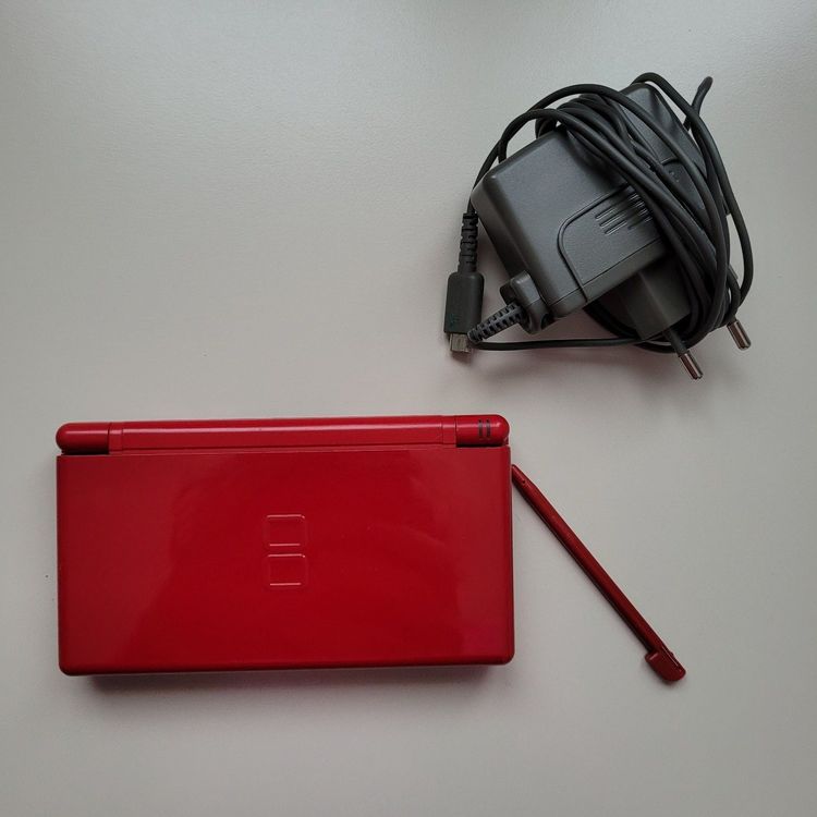 Nintendo DS lite rot (Gebraucht) in Würenlos für CHF 51 – mit Lieferung ...