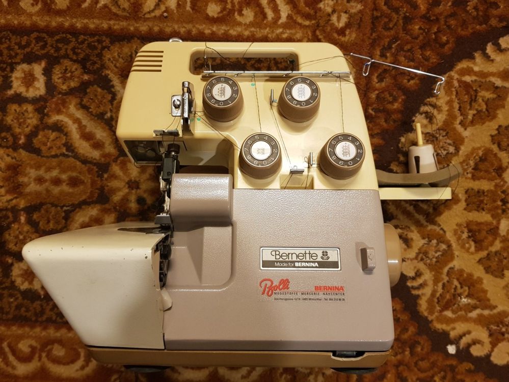 Overlock Nähmaschine - Bernette 234 (Defekt) in Zezikon für CHF 75 ...