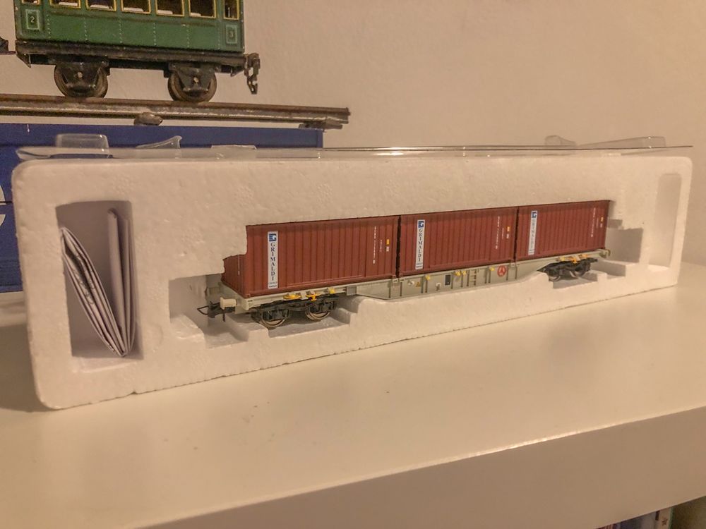 Roco Wagon porte containers AAE (Gebraucht) in Font für CHF 68 – mit Lieferung auf Ricardo kaufen