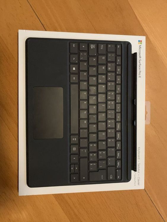 MICROSOFT Surface Pro X Keyboard Type Cover (Gebraucht) in Triesen für ...