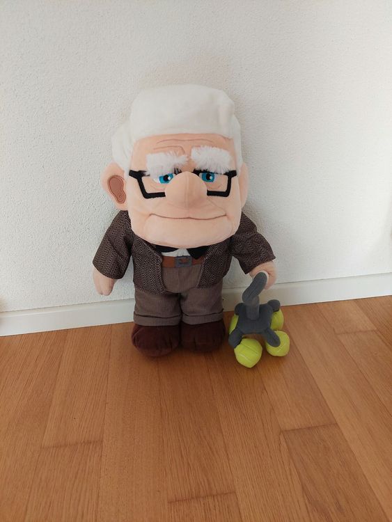 Disney Oben Carl Kuschelpuppe (Gebraucht) in Romanshorn für CHF 2 – mit ...