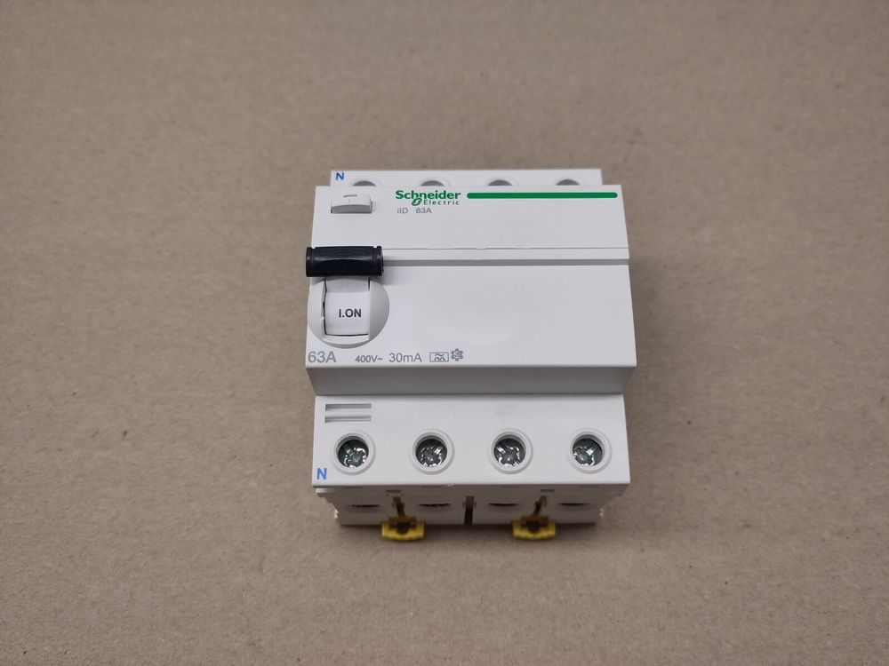 Fehlerstromschutzschalter Schneider 63A / 30mA | Kaufen auf Ricardo