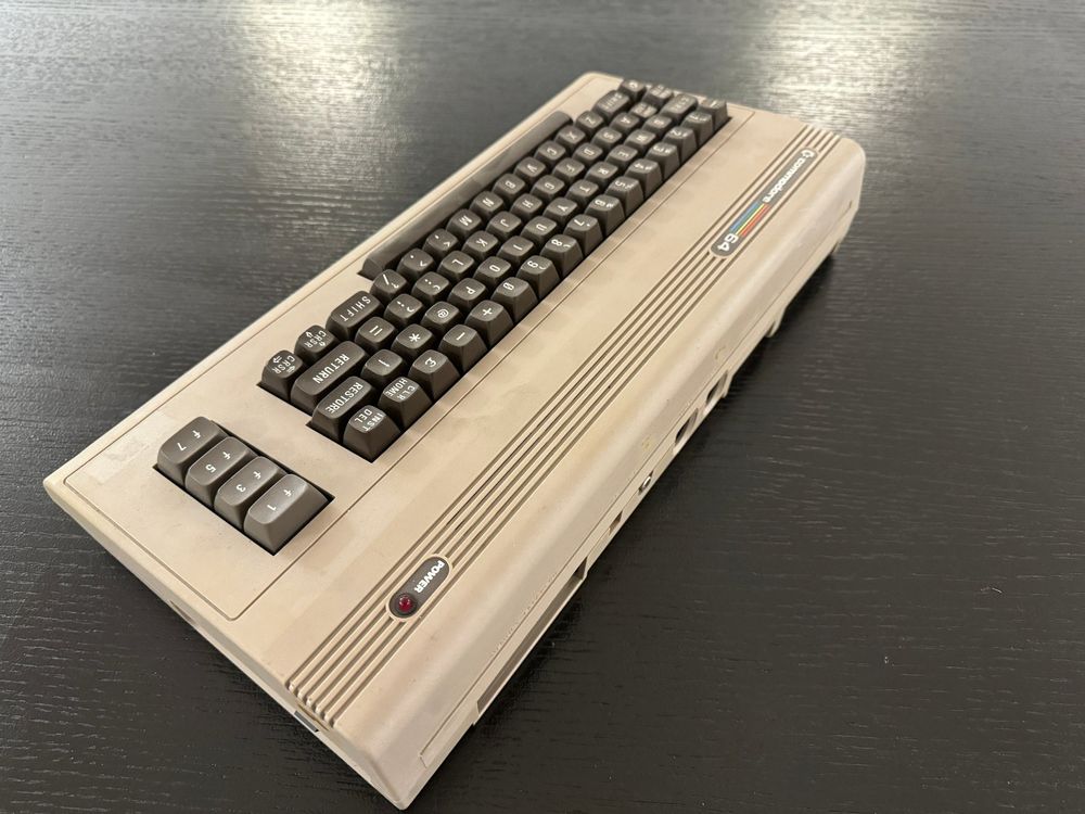 Commodore C64 Computer / Original aus den 1980er Jahren | Kaufen auf ...