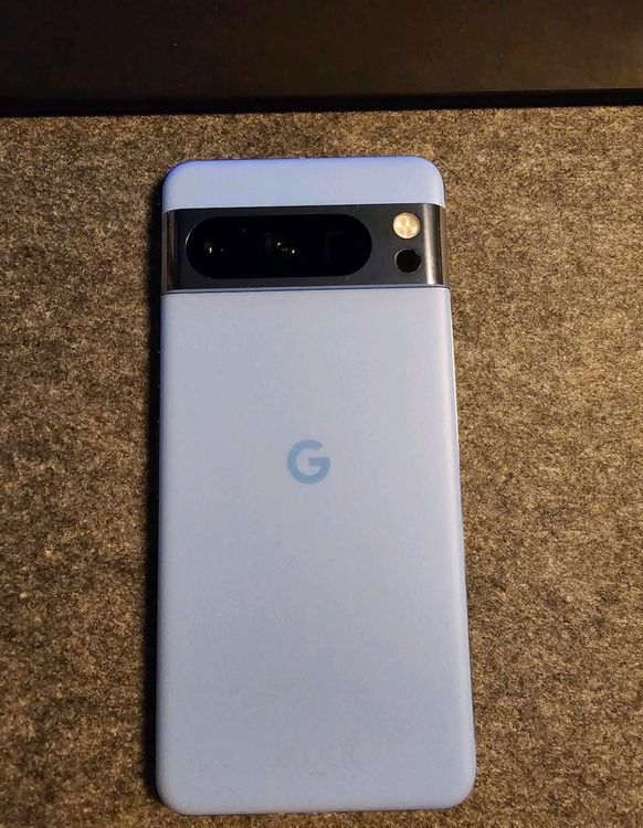 Google Pixel 8 Pro Blue Bay mit LTE Pixel Watch schwarz (Gebraucht) in ...
