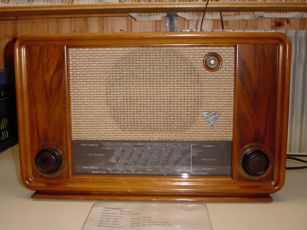 Altes Röhrenradio (Gebraucht) in Thun für CHF 22 – nur Abholung auf ...