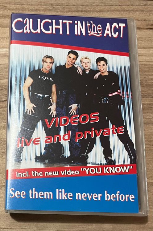 VHS - Caught in the Act - Live and Private | Kaufen auf Ricardo