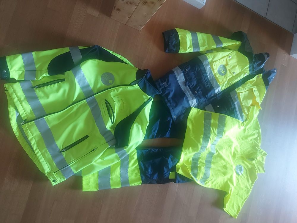 Samariter Kleidung (Gebraucht) in Steffisburg für CHF 110 – mit ...