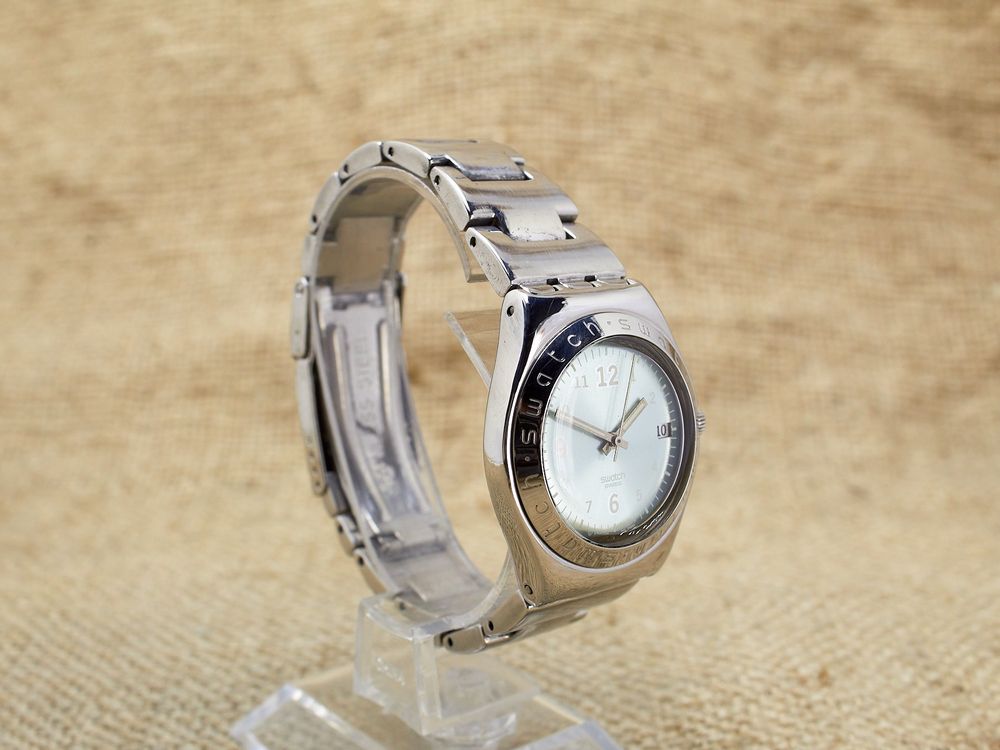 Damen Uhr, Swatch Irony, 33 mm (Neu (gemäss Beschreibung)) in Luzern ...