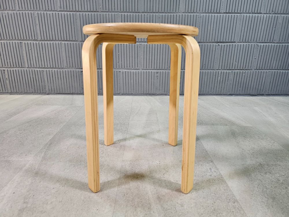 1 IKEA Frosta Stool Hocker, Stapelhocker Style Alvar Aalto | Kaufen auf Ricardo