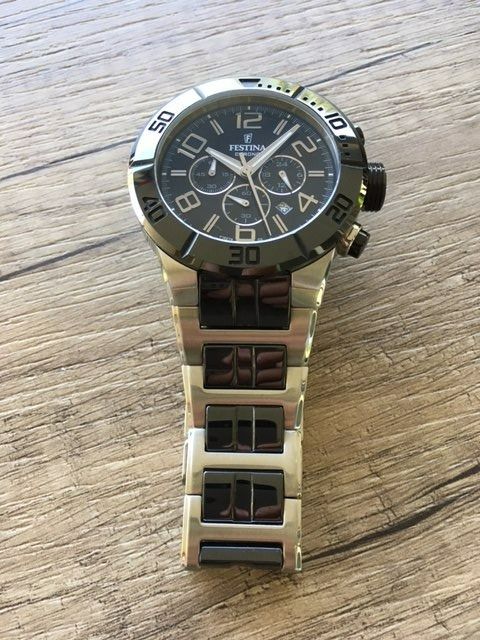 Festina Uhr F16576 (Gebraucht) in Sattel für CHF 50 – mit Lieferung auf ...