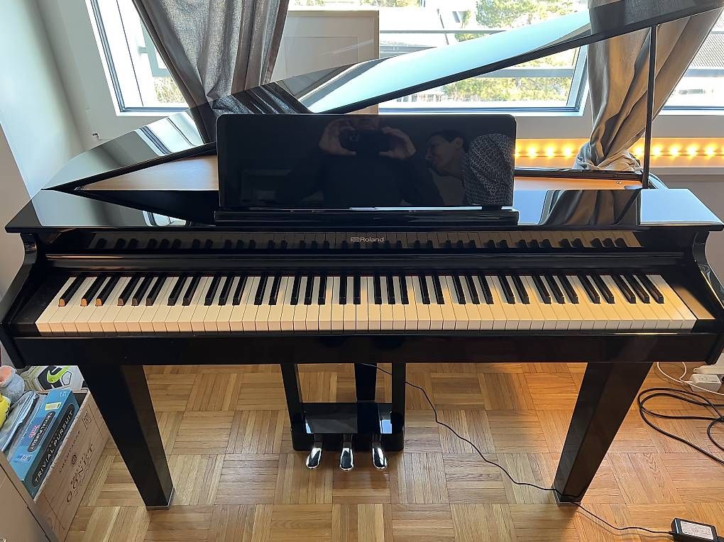 Vends Piano a queue Roland GP-3-PE (D'occasion) à La Tour-de-Peilz pour ...