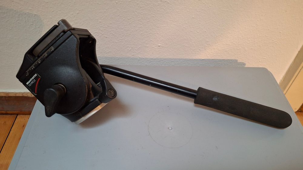 Manfrotto 701RC2 Mini Fluid Video Kopf (Gebraucht) in Riehen für CHF 60 ...