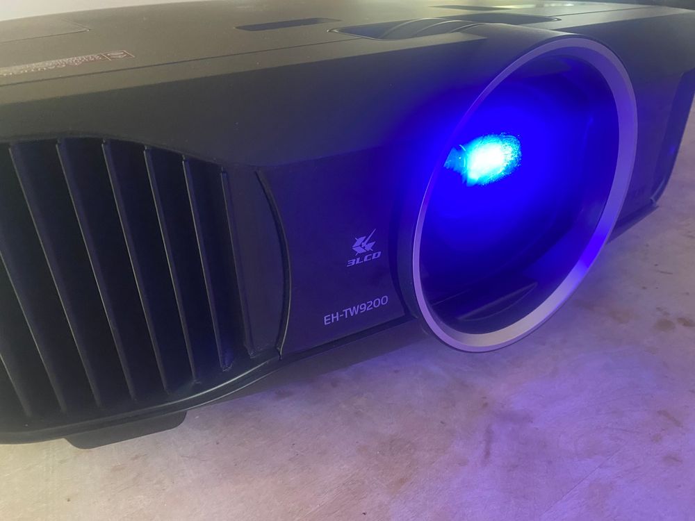 Epson EH-TW9200 Homecinema Beamer | Kaufen auf Ricardo