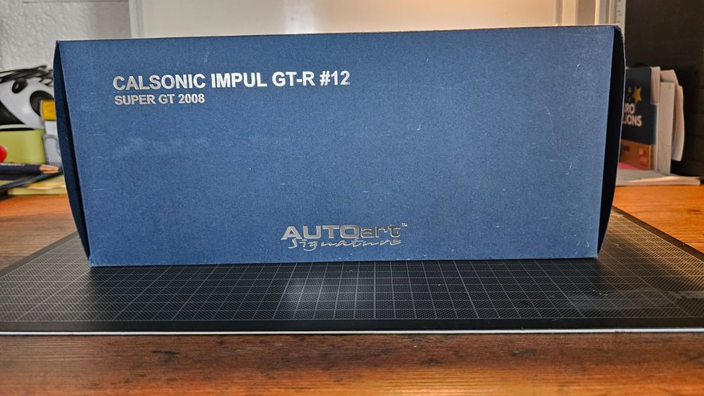 AutoArt Signature Nissan GT-R Super GT 2008 Calsonci n12 (Neu (gemäss ...