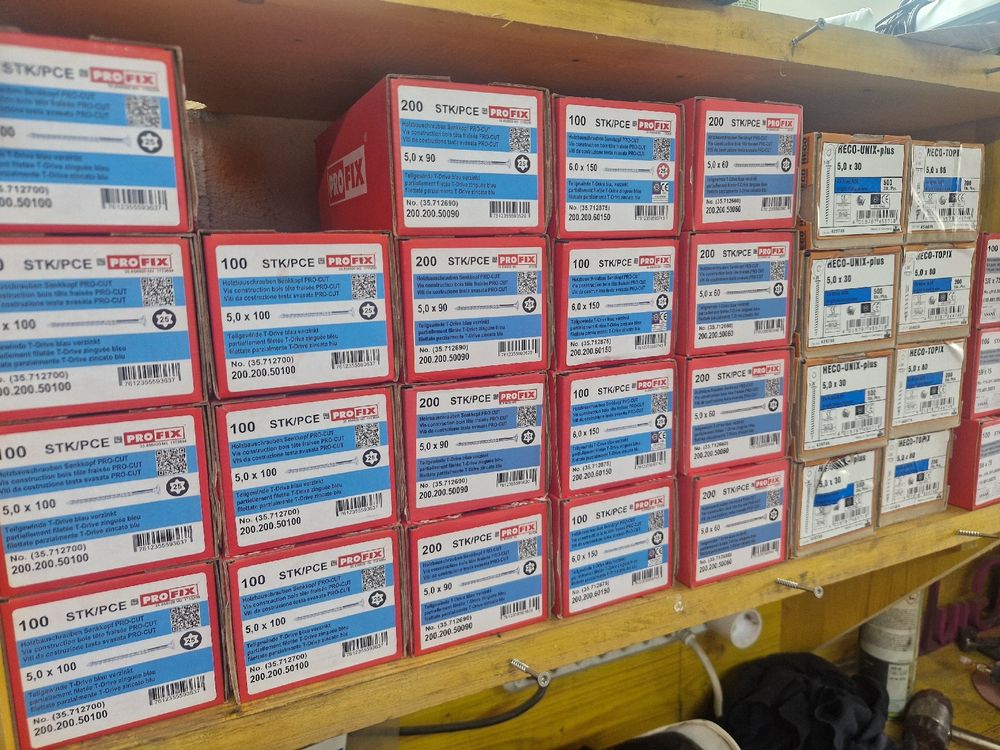 Divers Schrauben ab 1 chf (Neu und originalverpackt) in Dietikon für CHF 185 – nur Abholung auf ...