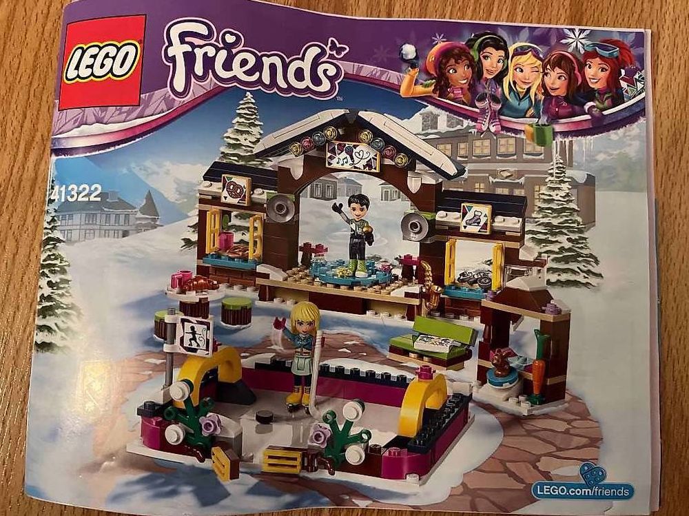 LEGO Friends 41322 - La Patinoire de La Station de Ski (Gebraucht) in ...