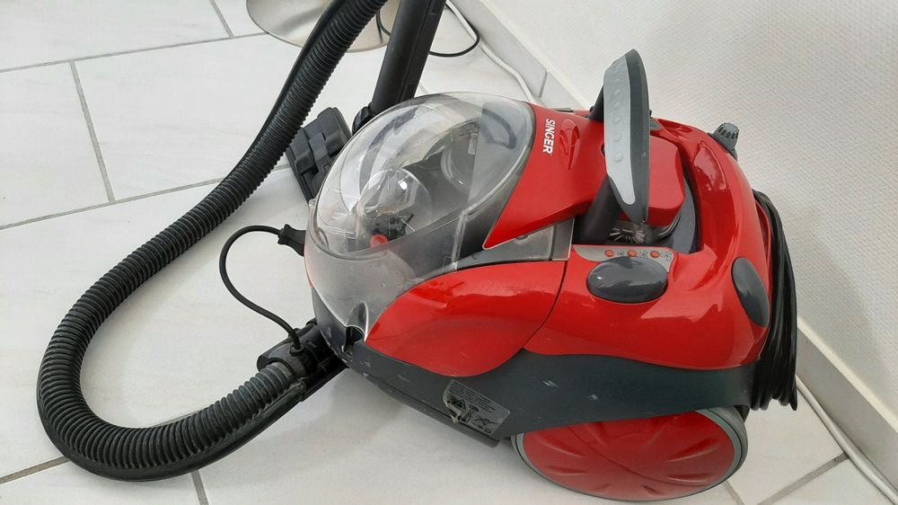 Singer Dampfsauger Staubsauger mit Wasserfilter (Gebraucht) in Otelfingen für CHF 99 – nur ...
