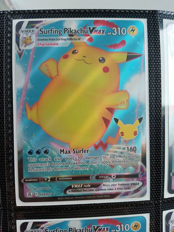 Surfing Pikachu VMax - Celebrations Pokemon Karte (D'occasion) à ...