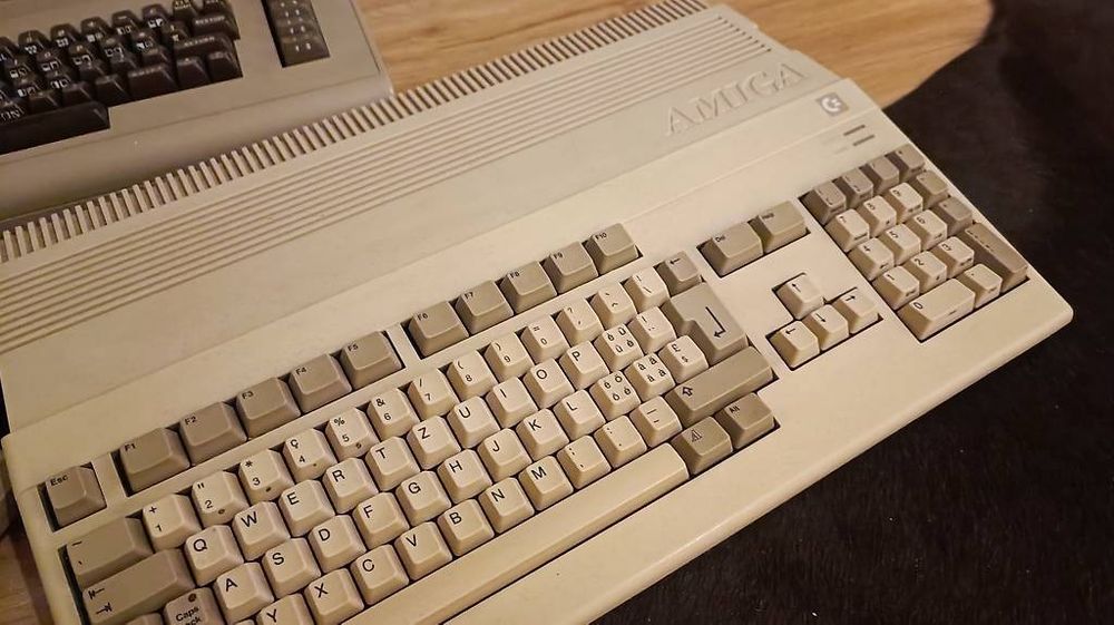 Diverse Vintage Computer (Gebraucht) in Thun für CHF 500 – nur Abholung ...