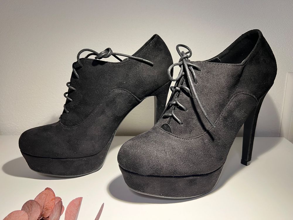 👠👠High heel / Plateau-Ankle Boot Gr. 39 schwarz -Tata (Neu und ...