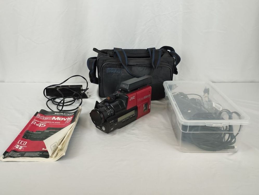 JVC GR-45 Videokamera VHS-C (Gebraucht) in Schübelbach für CHF 56 – mit ...