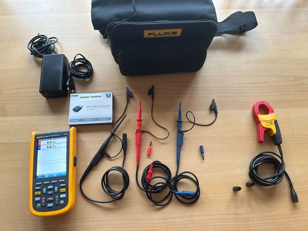 Fluke 125B Industrial Scopemeter 40MHz set (Gebraucht) in Yverdon-les-Bains für CHF 1699 – mit ...