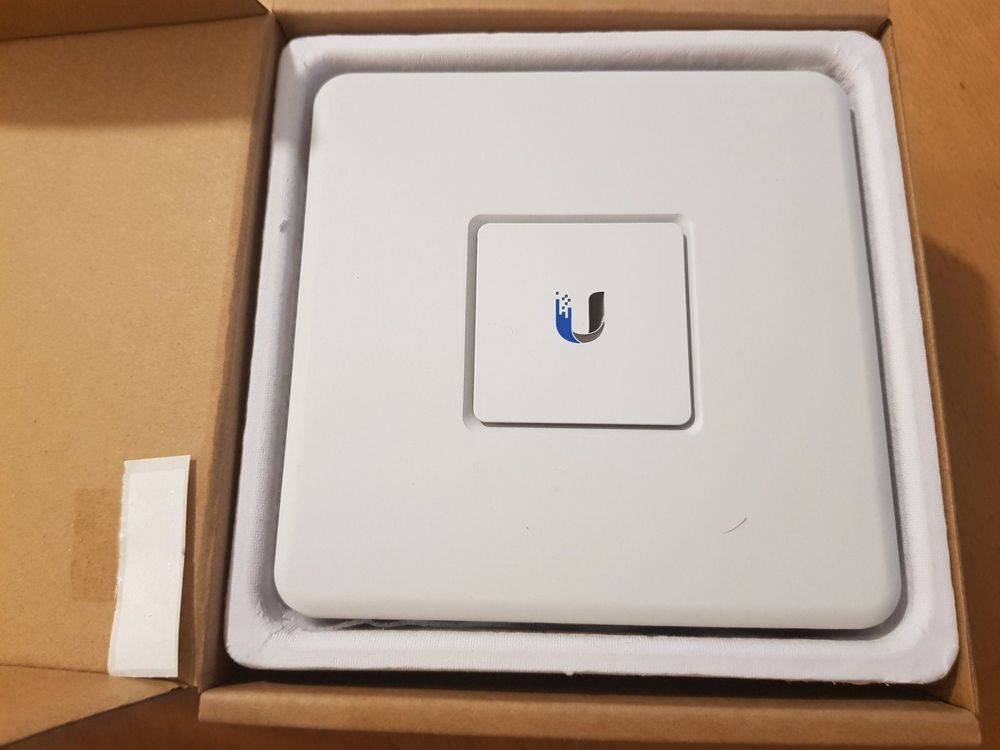 Router UniFi Security Gateway USG (Neu (gemäss Beschreibung)) in ...
