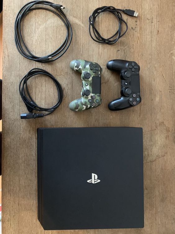 PS4 Pro 2 manettes occasion top état | Kaufen auf Ricardo