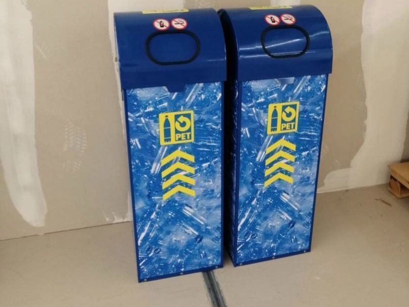 PET Flaschen Recycling box (Gebraucht) in Zürich für CHF 111.3 – nur ...