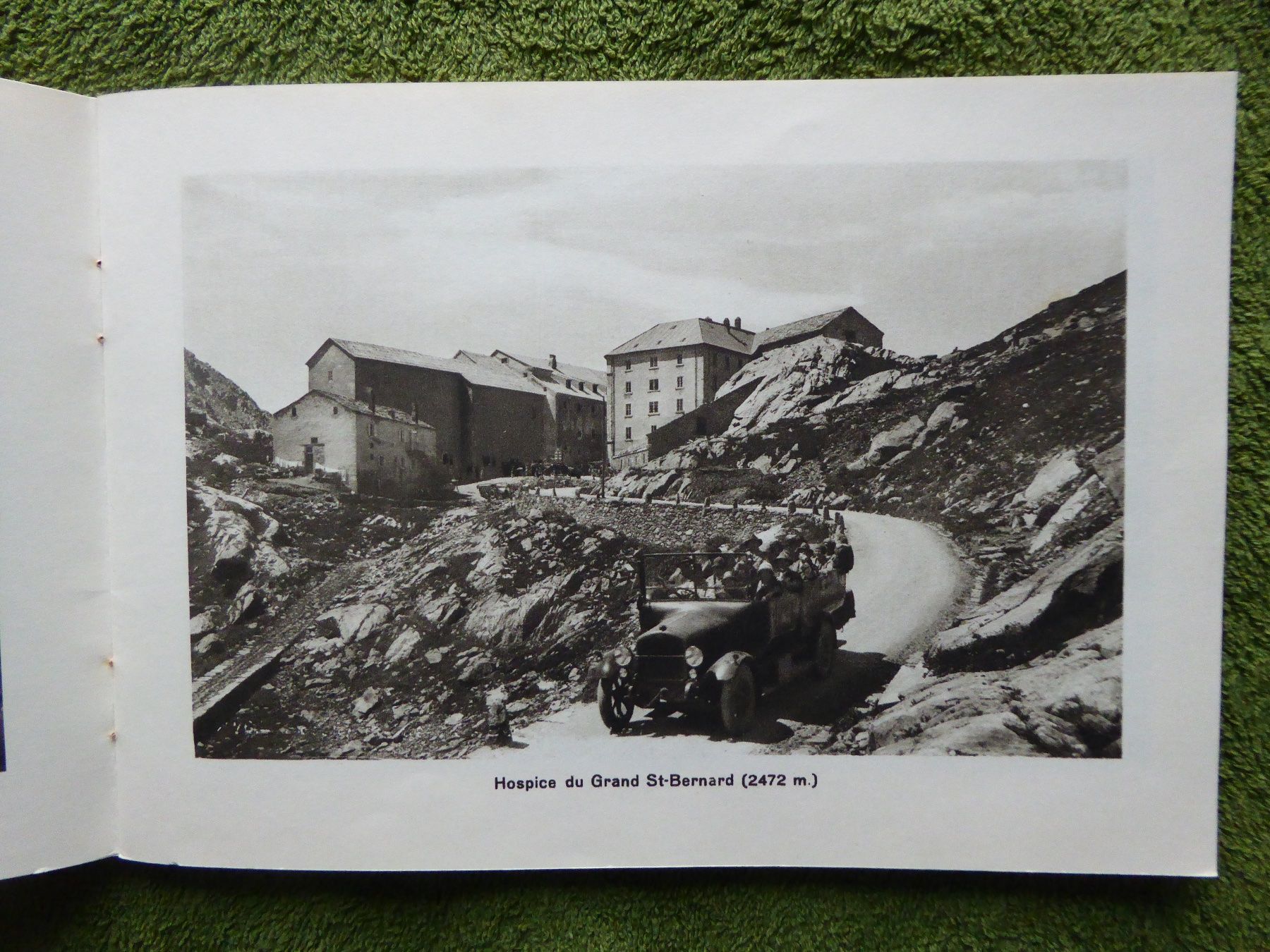 Grand St.Bernard. 32 Illustrations. (JANUAR-AKTION) (Gebraucht) in ...