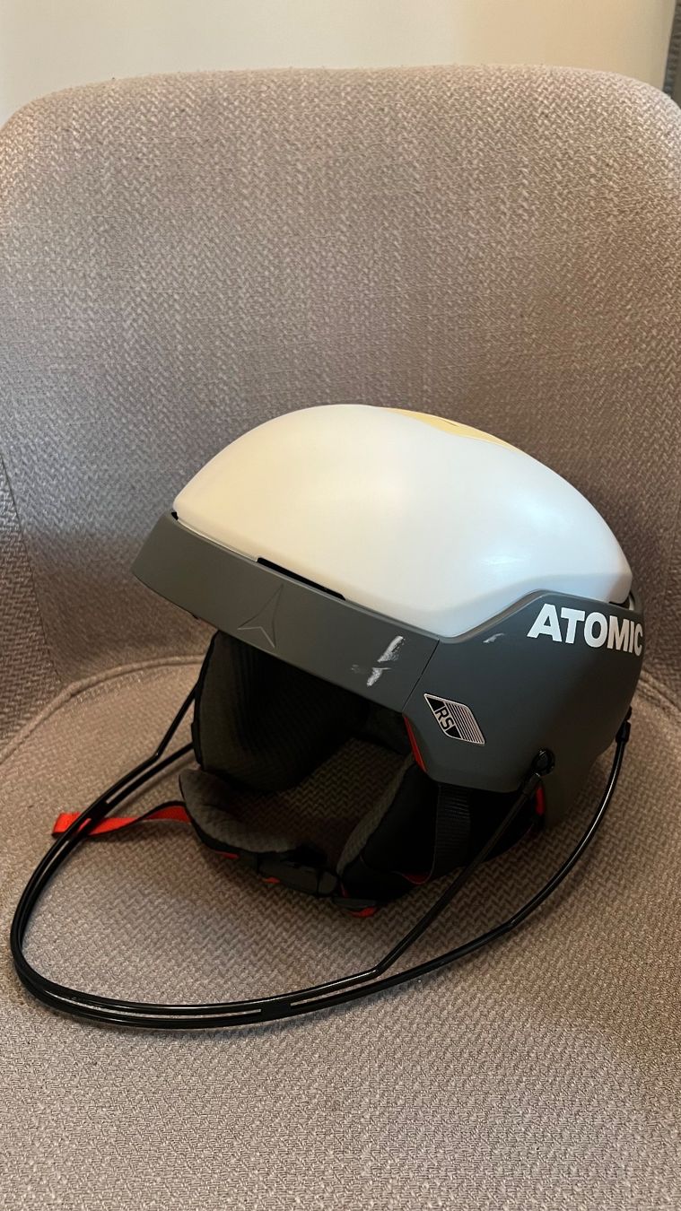 ATOMIC Skihelm Grösse M, inkl. Slalombügel (Gebraucht) in Bern für CHF ...