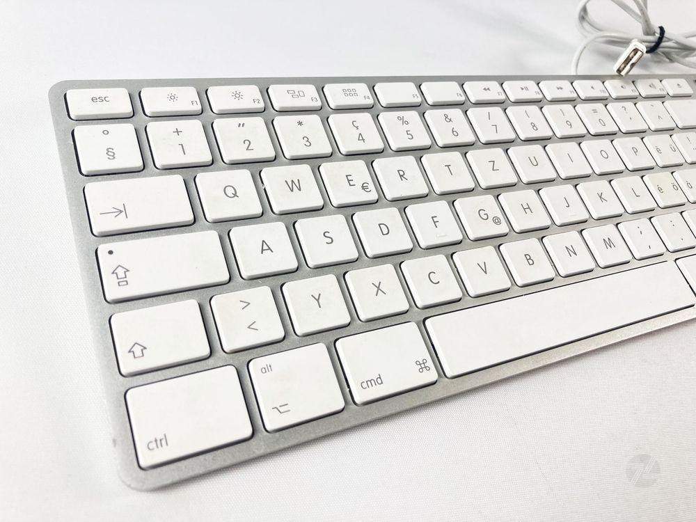 Apple A1243 USB Keyboard Tastatur Alu Silber Zahlenblock (Gebraucht) in ...