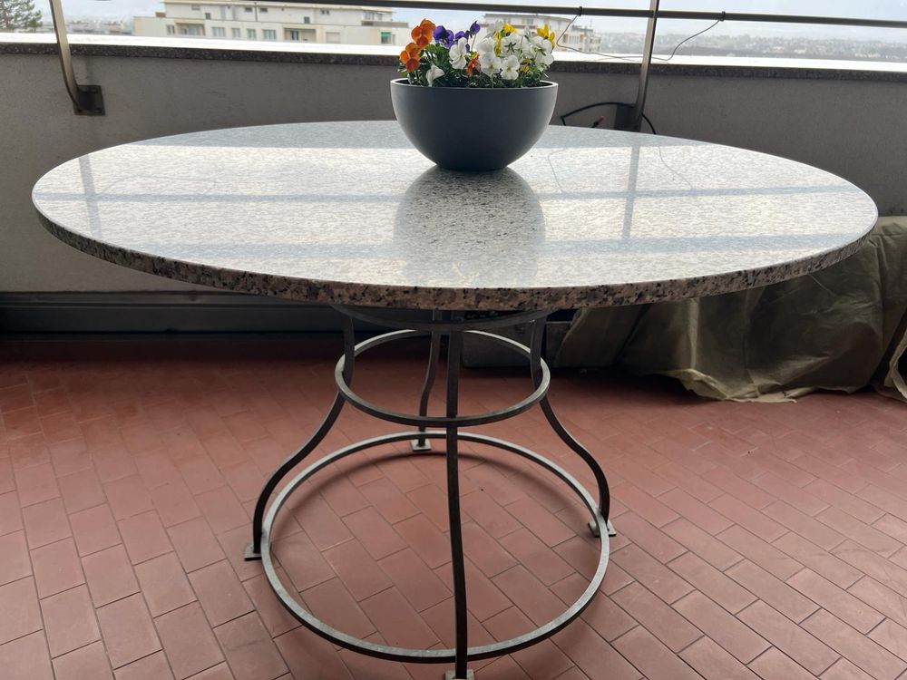 Table ronde en granite | Kaufen auf Ricardo