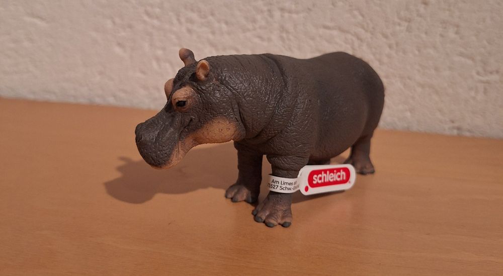 Schleich Flusspferd Nilpferd Hippopotamus (Neu und originalverpackt) in Sissach für CHF 9 – mit ...