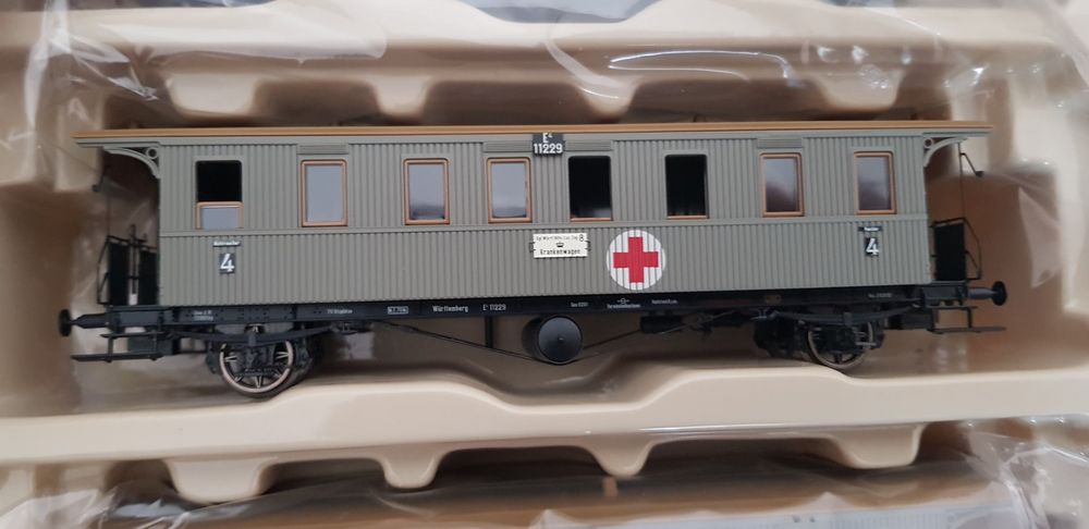 BRAWA 2159 set de 3 voitures infirmerie / Lazarettewagen-Set | Kaufen ...