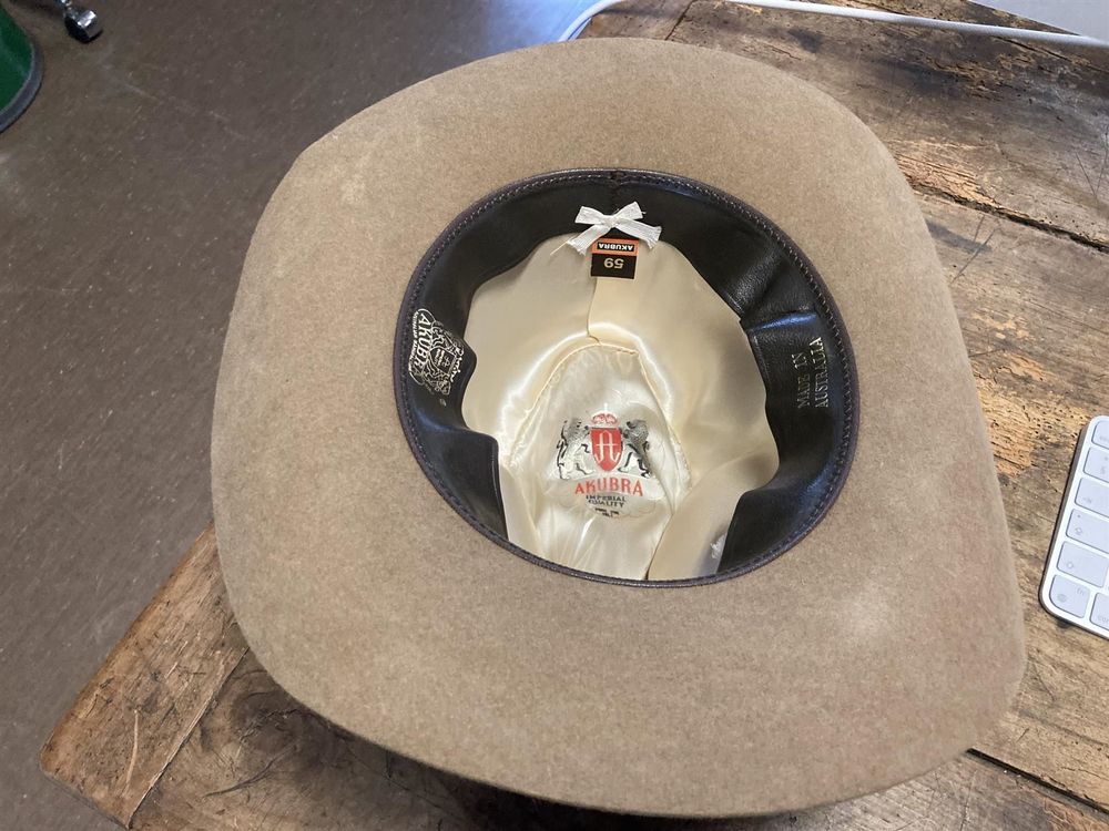 AKUBRA Outback Hut Australien Kiandra (Gebraucht) in Bern für CHF 90 ...