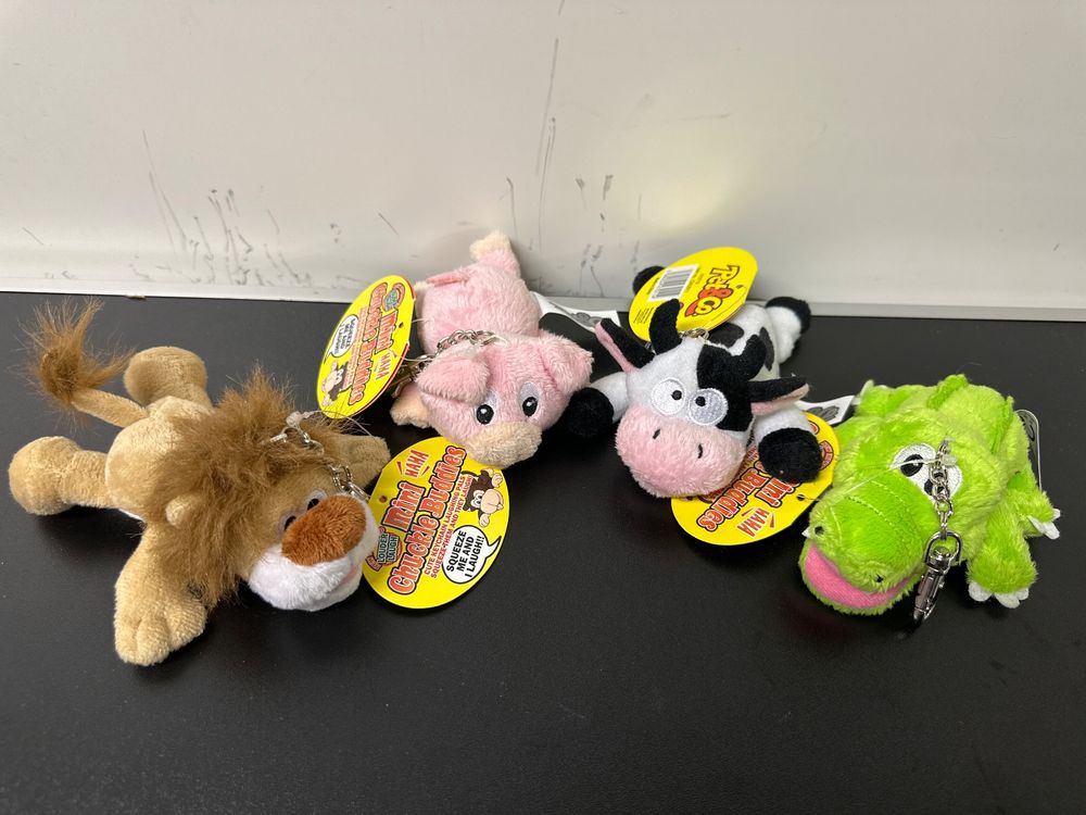 Neu Mini Chuckle Buddies von Pet&Co (4x) (Neu und originalverpackt) in ...