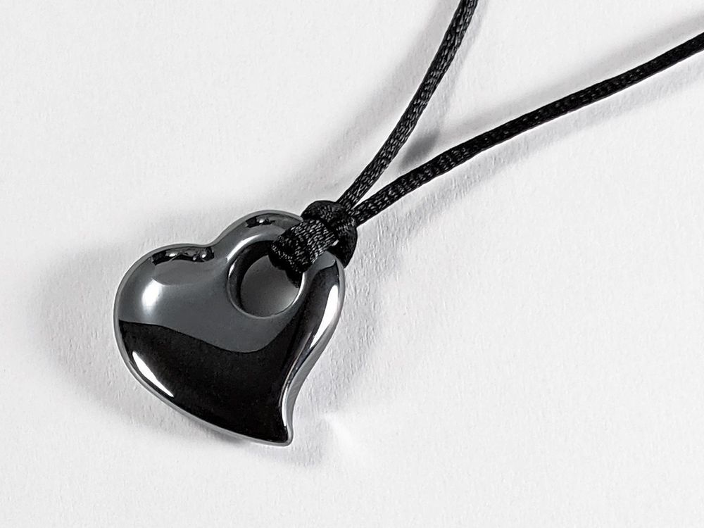 Hämatit Herz Anhänger (Neu und originalverpackt) in Meilen für CHF 8 ...