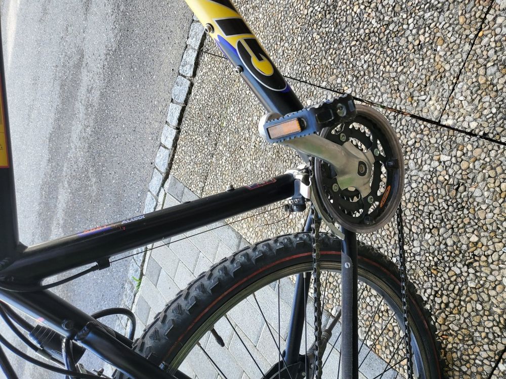 Bike ATX 830 Giant Neupreis um die Fr. 2000.- (Gebraucht) in Uttigen für CHF 300 – nur Abholung ...