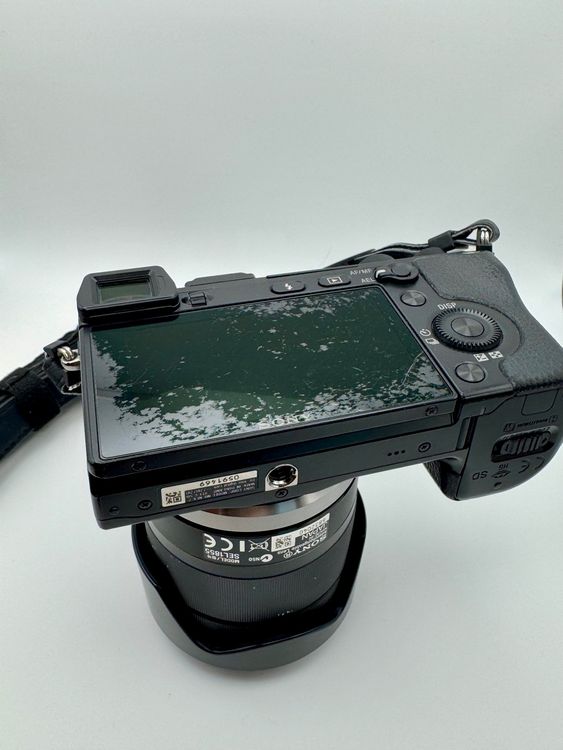 Sony NEX-7 Set: Profi-Power & Abenteuer-Charme (Gebraucht) in Neuenhof ...