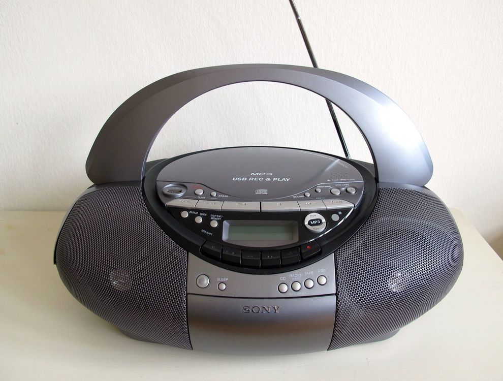 SONY CD-R/RW PLAYBACK CFD-RS 60CP (Gebraucht) in für CHF 82 – mit ...