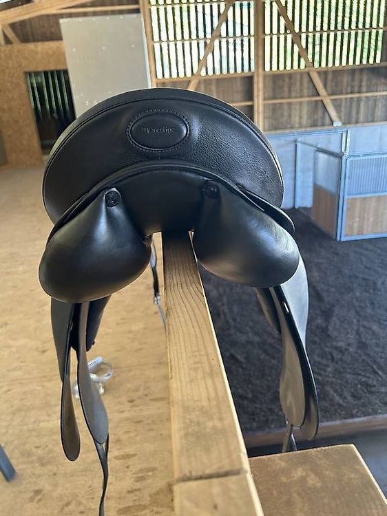 Dressursattel Prestige Roma Dressage (Gebraucht) in Reinach BL für CHF ...
