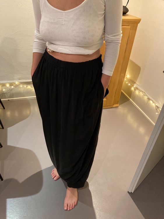 Langer Tulpenjupe mit Taschen von Christa de Carouge | Kaufen auf Ricardo