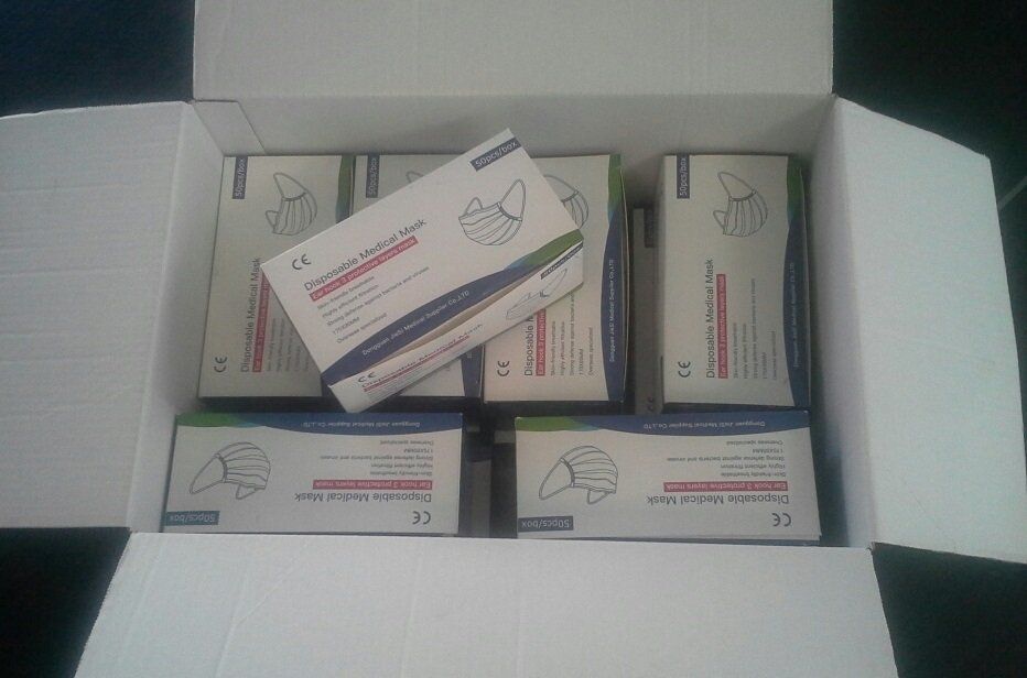 650 Medical Face Mask / 650 Masques chirurgicaux jetables | Kaufen auf ...