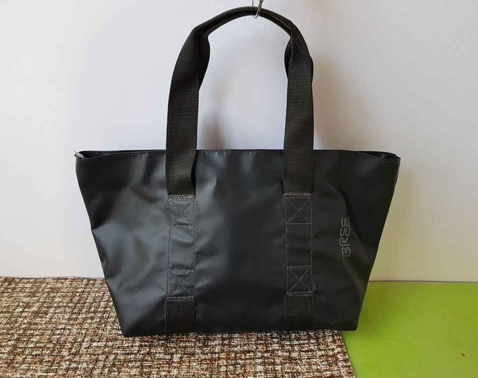 Bree Handtasche in schwarz (Gebraucht) in Basel für CHF 35 – mit ...