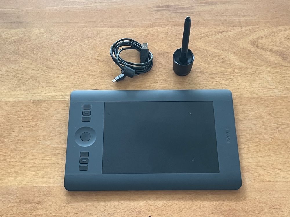 Wacom Intuos Pro Small (Gebraucht) in Zürich für CHF 19 – mit Lieferung ...