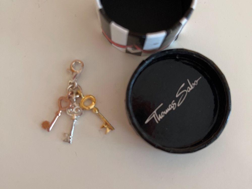 Anhänger Thomas Sabo (Gebraucht) in Beckenried für CHF 25 – mit ...