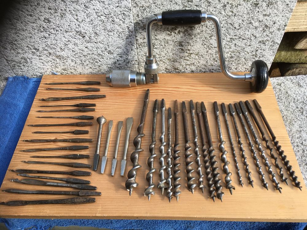 alter Handbohrer / Kurbelbohrer mit 37 Bohrer (Gebraucht) in Wil SG für ...